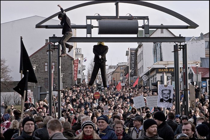 Economic crisis and direct action in Iceland photo gallery, 2008 ...
